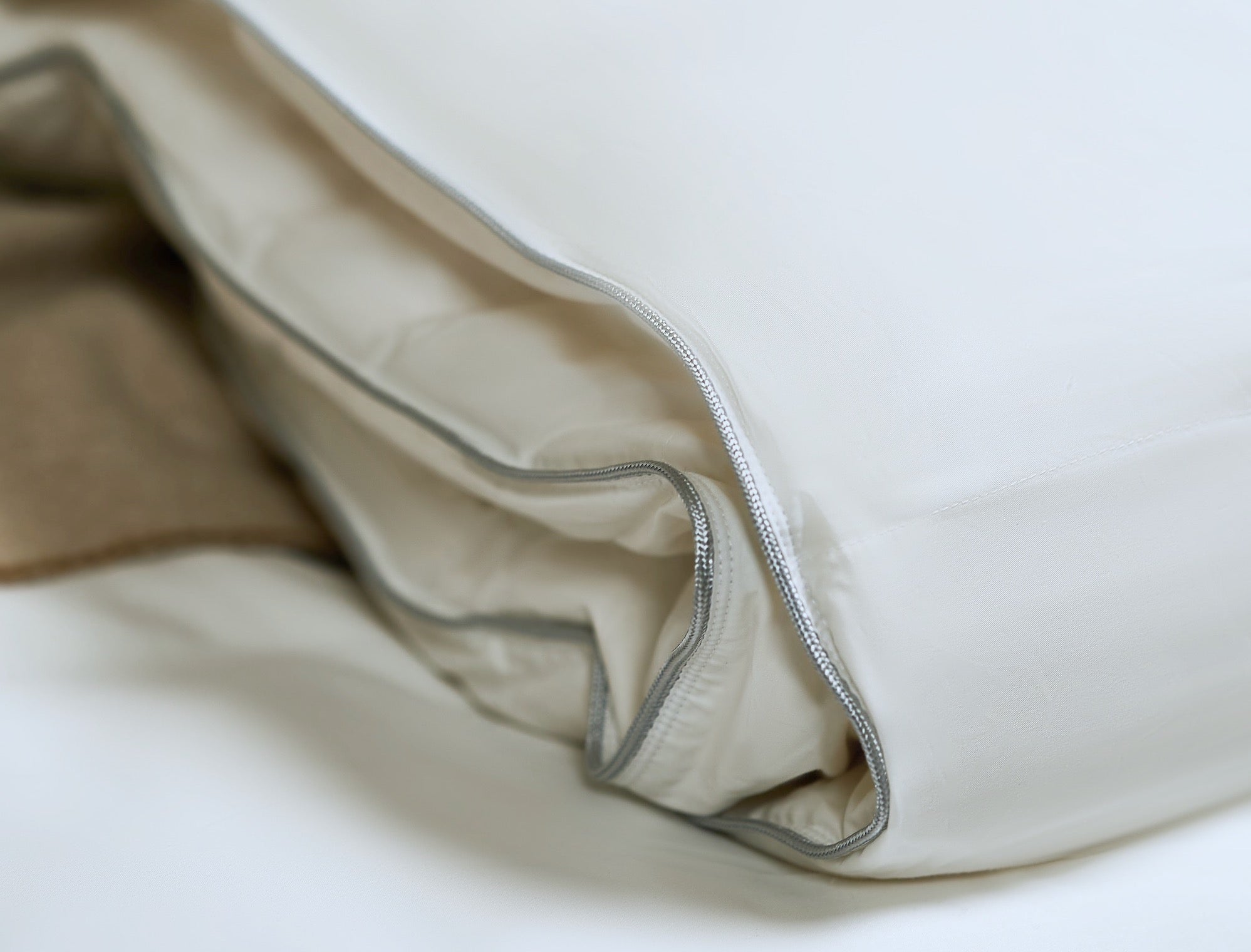 Hungarian Goose Down Duvet | Diamond Bedding