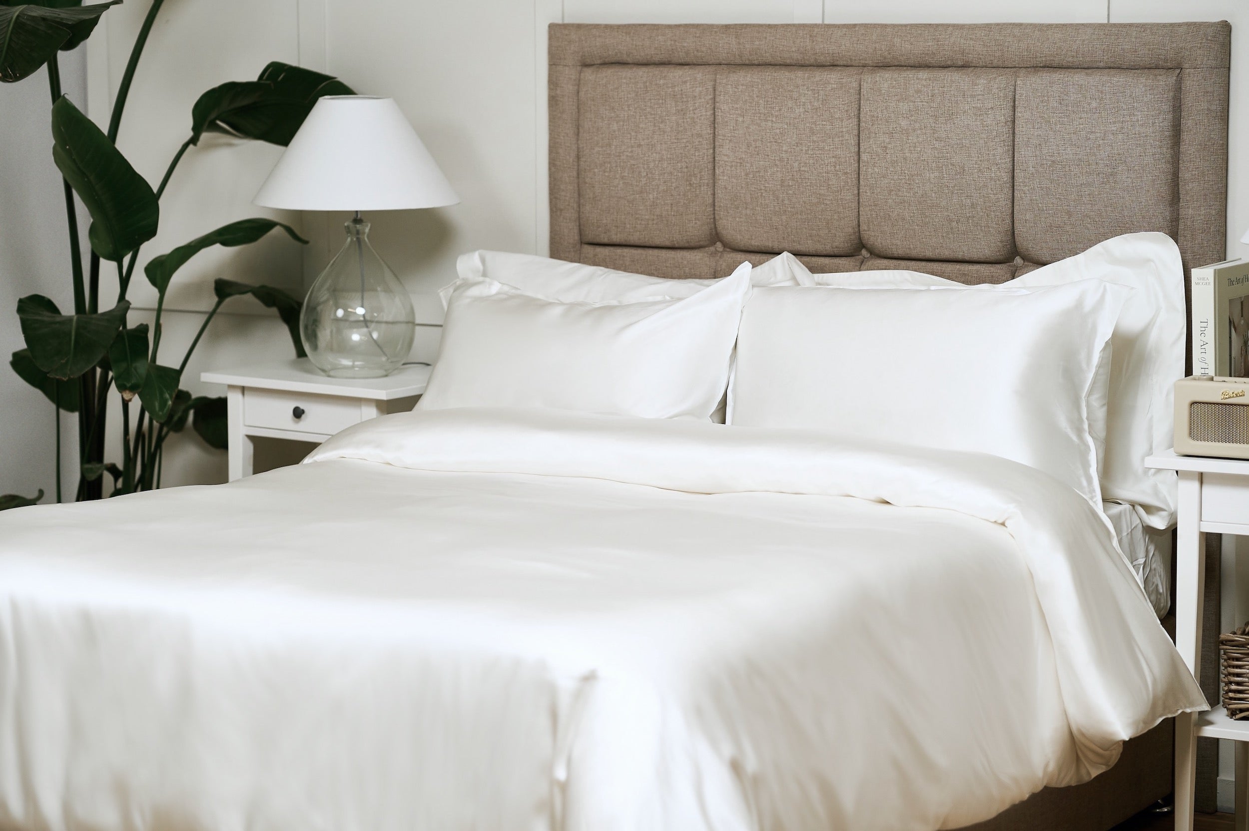 Silk Sheets | Hypoallergenic Silk Bedding | Diamond Bedding